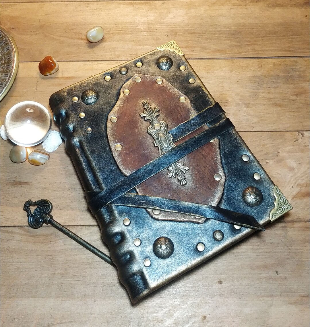 Leather Black Rusty Vintage Book Aged Leather Grimoire Old Book of ...