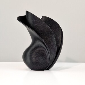 Abstract Flower Vase for Mantel, Modern Wavy Vase With Layered Design ...