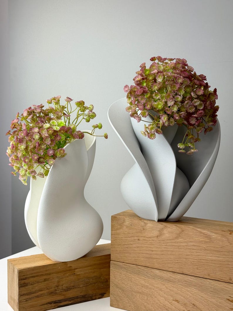 Modern Wavy Flower Vase Abstract Design Vase Unique Centerpiece Wedding ...