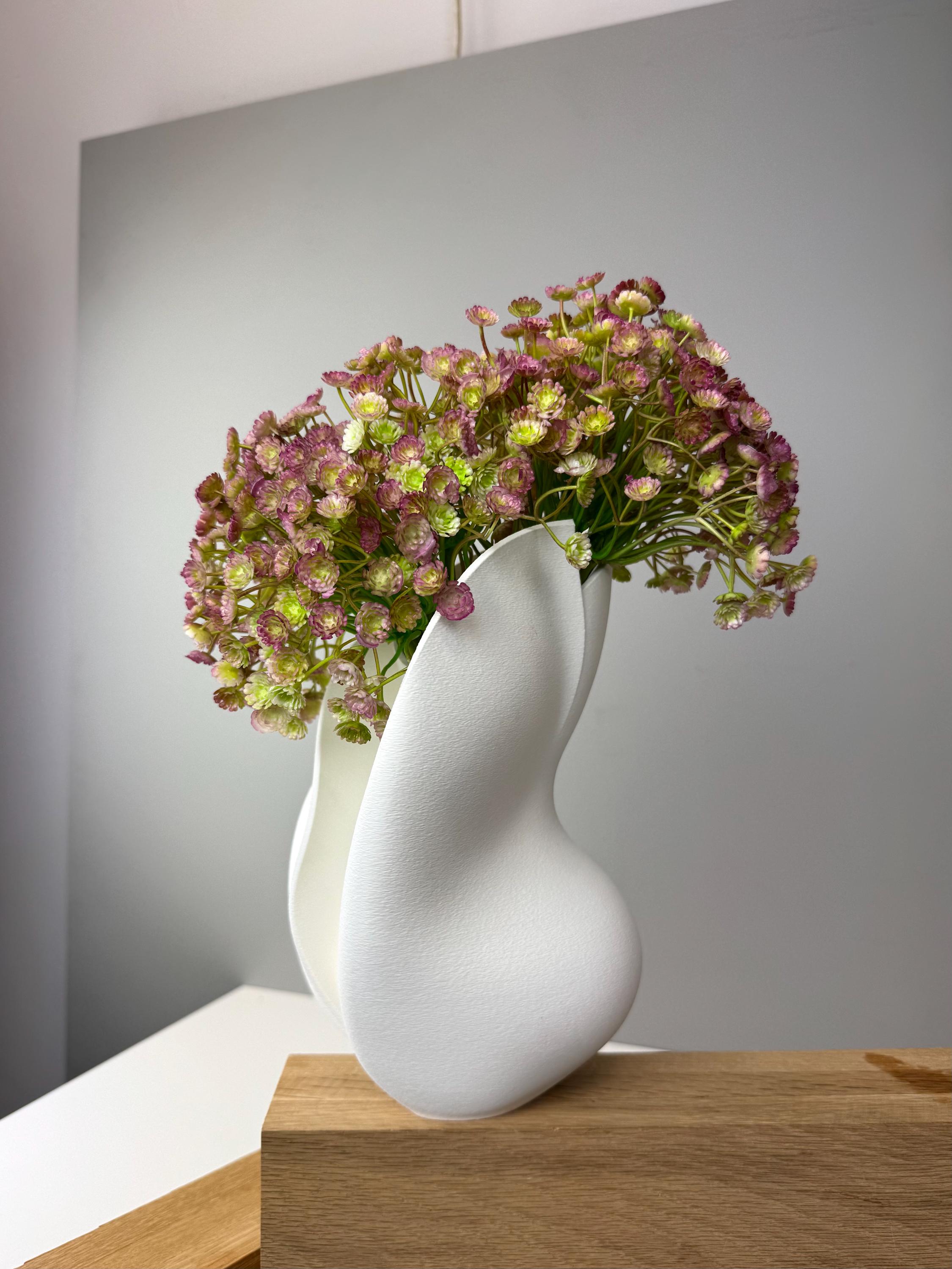 Sculptural Decor Vase, 3D Printed Vase for Floral Arrangement ...