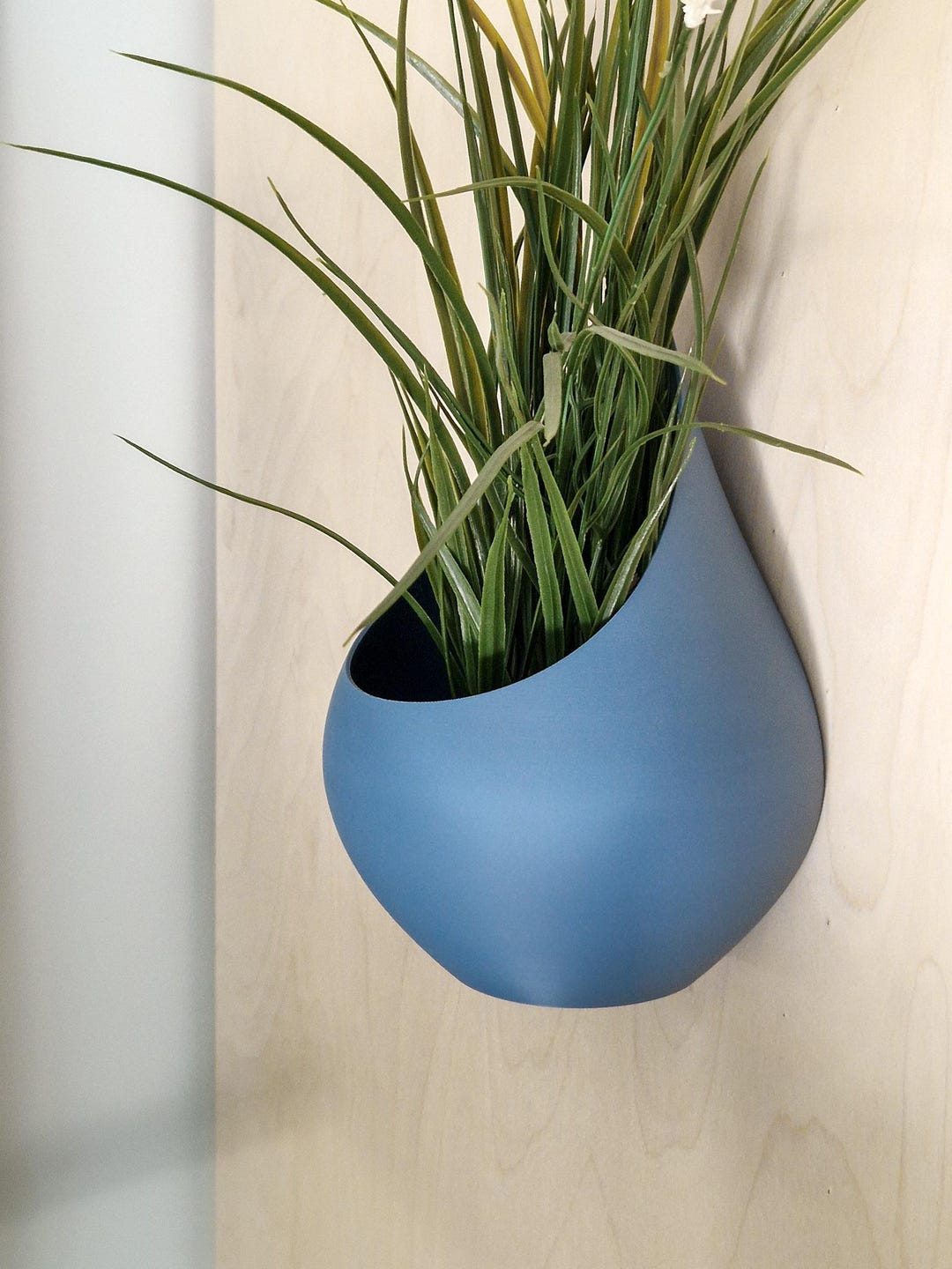 Lightweight Teardrop Planter, Wall Mounted Plant Pot Basket, Modern ...