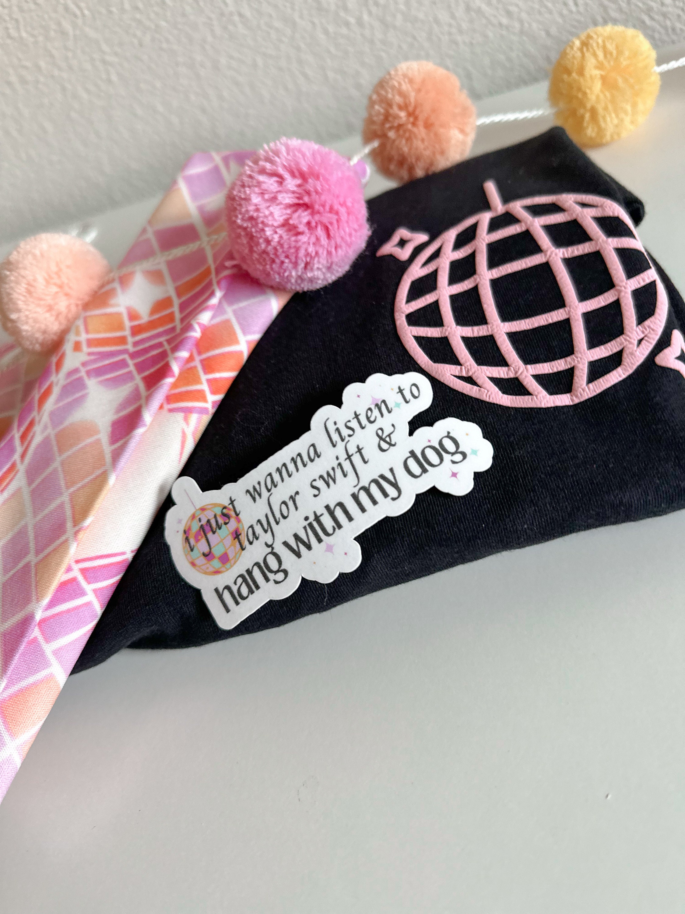 Taylor Swift Dog Sticker, Taylor Swift Sticker, Dog Sticker, Dog Mom ...