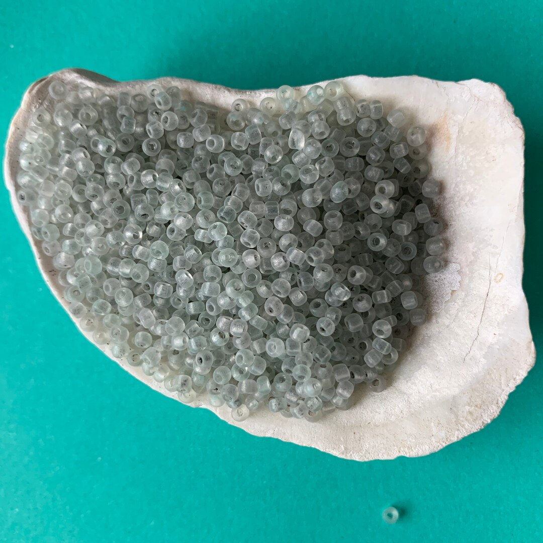 Antique 1800's to 1920's 20g Venetian Seed Beads Transparent Gray-ish ...