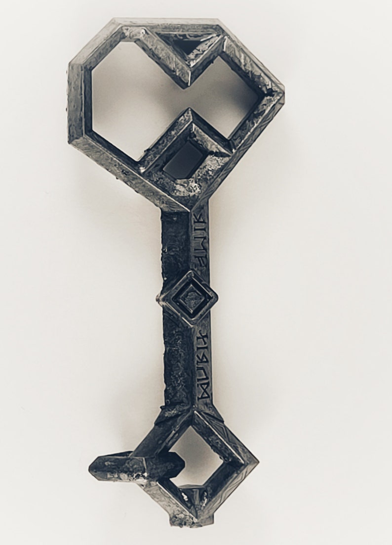 Key to Erebor with Base the Hobbit - Etsy