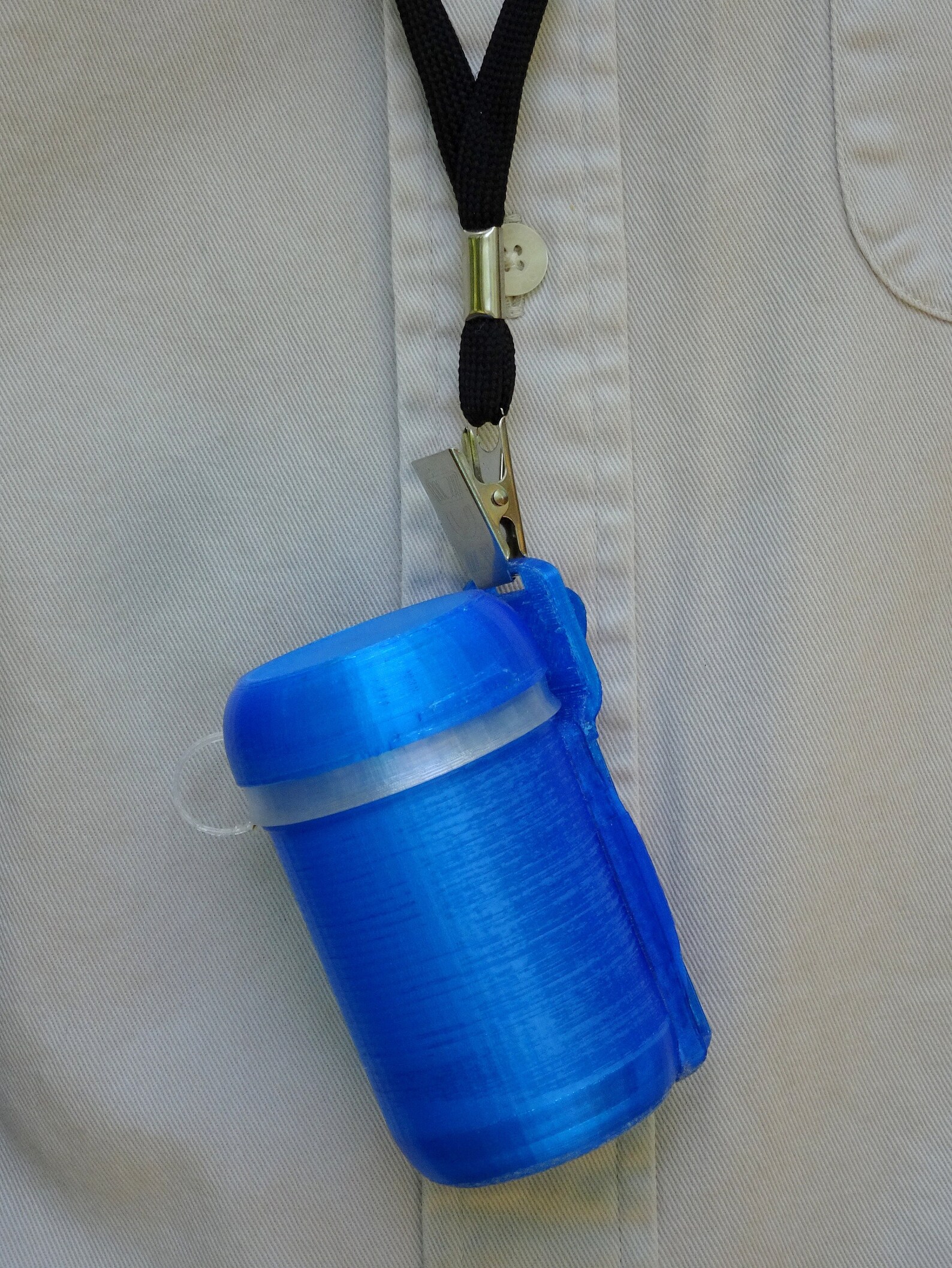 Small Clip on Antibacterial Wet Wipes Holder for Hands, Babies, Pets ...