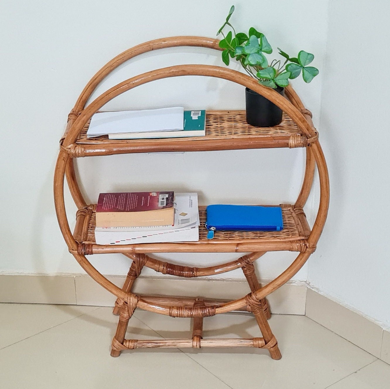 Quarter Round Shelf Desktop