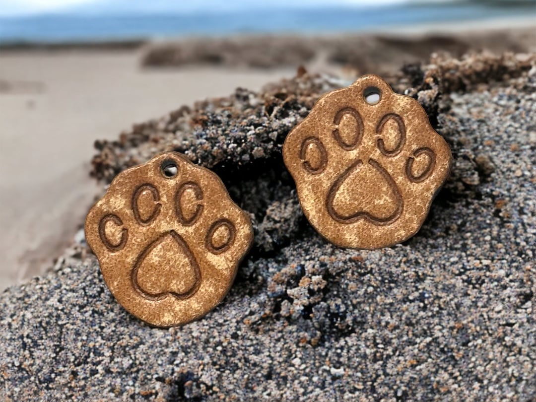 Embossed Paw Print Leather Earring Die, 1-inch, Sizzix Compatible ...