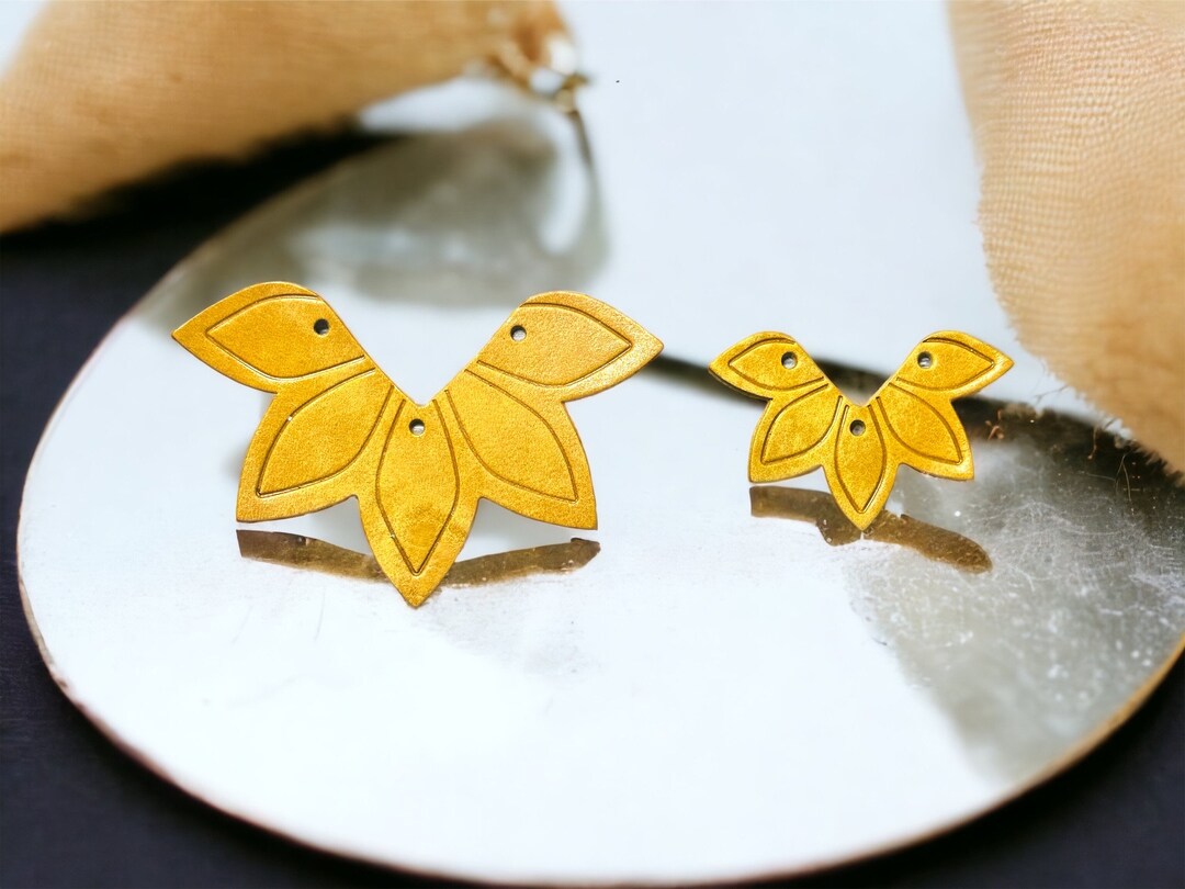 Embossed Flower Leather Earring Die, 1.25 / 2 Inch, Sizzix Compatible ...