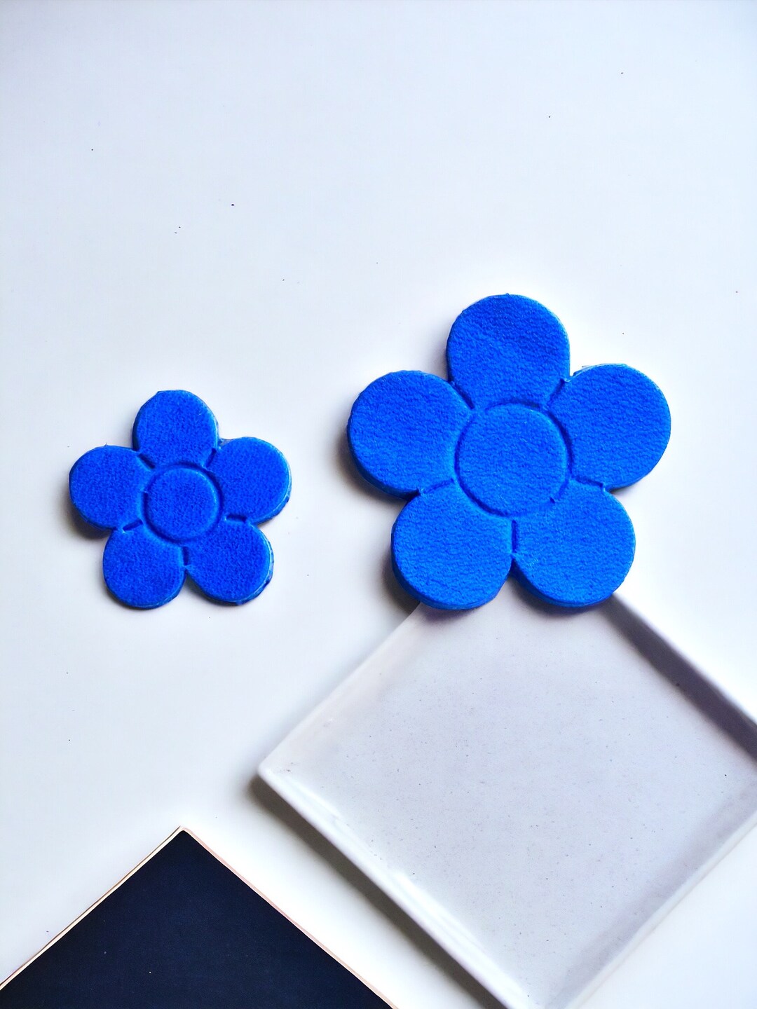 Embossed Flower Leather Earring Die, 1 & 1.5 Inch, Sizzix Compatible ...