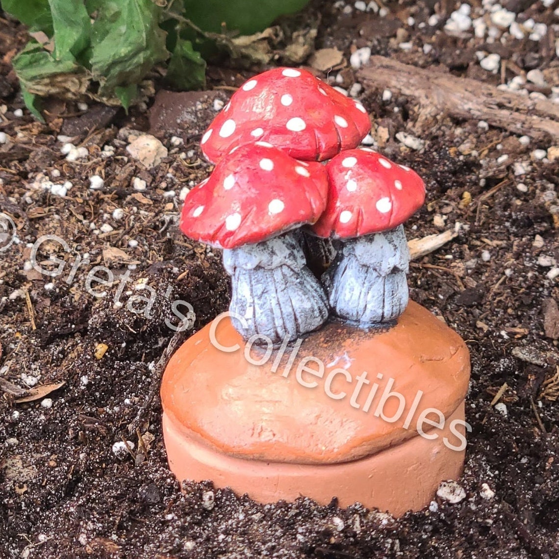 Mushroom Watering Spike Olla Self Watering System Terracotta - Etsy