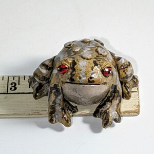Ceramic Toad, OOAK, Realistc Handmade Frog, Garden Art, Fairy Garden ...