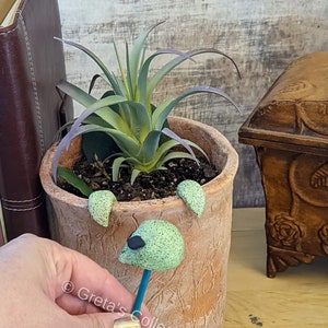 Alien Plant Buddy, Ceramic Alien, Garden Art, Plant Stake, Mini Green ...