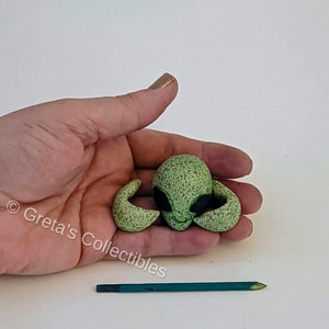 Alien Plant Buddy, Ceramic Alien, Garden Art, Plant Stake, Mini Green ...
