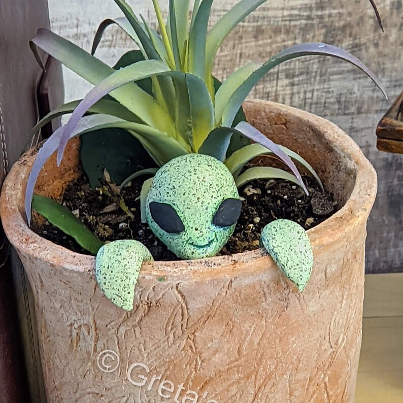 Alien Plant Buddy Ceramic Alien Garden Art Plant Stake - Etsy