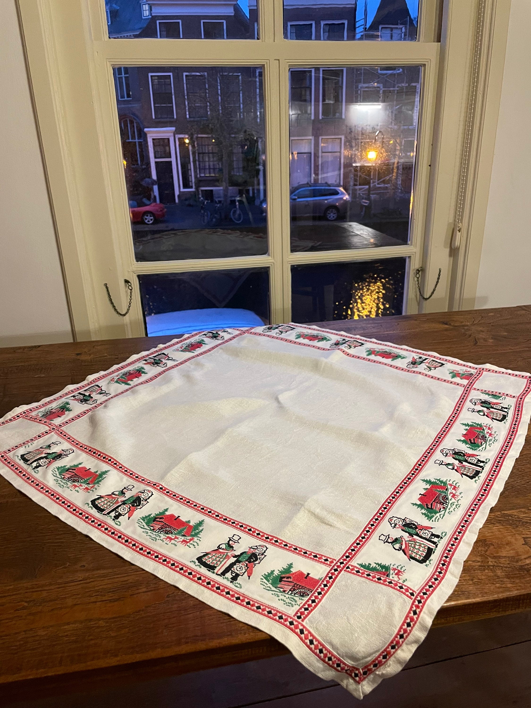 Delightful Pure White Small Vintage Linen Tablecloth With Embroidered ...