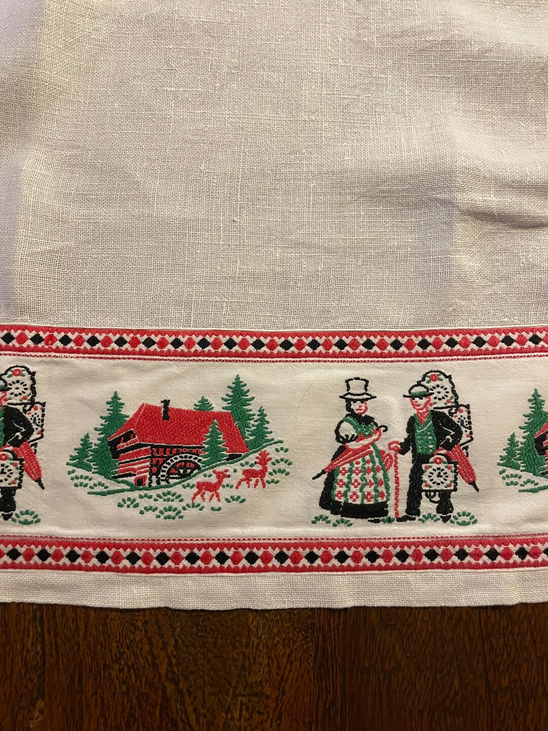 Delightful Pure White Small Vintage Linen Tablecloth With Embroidered ...