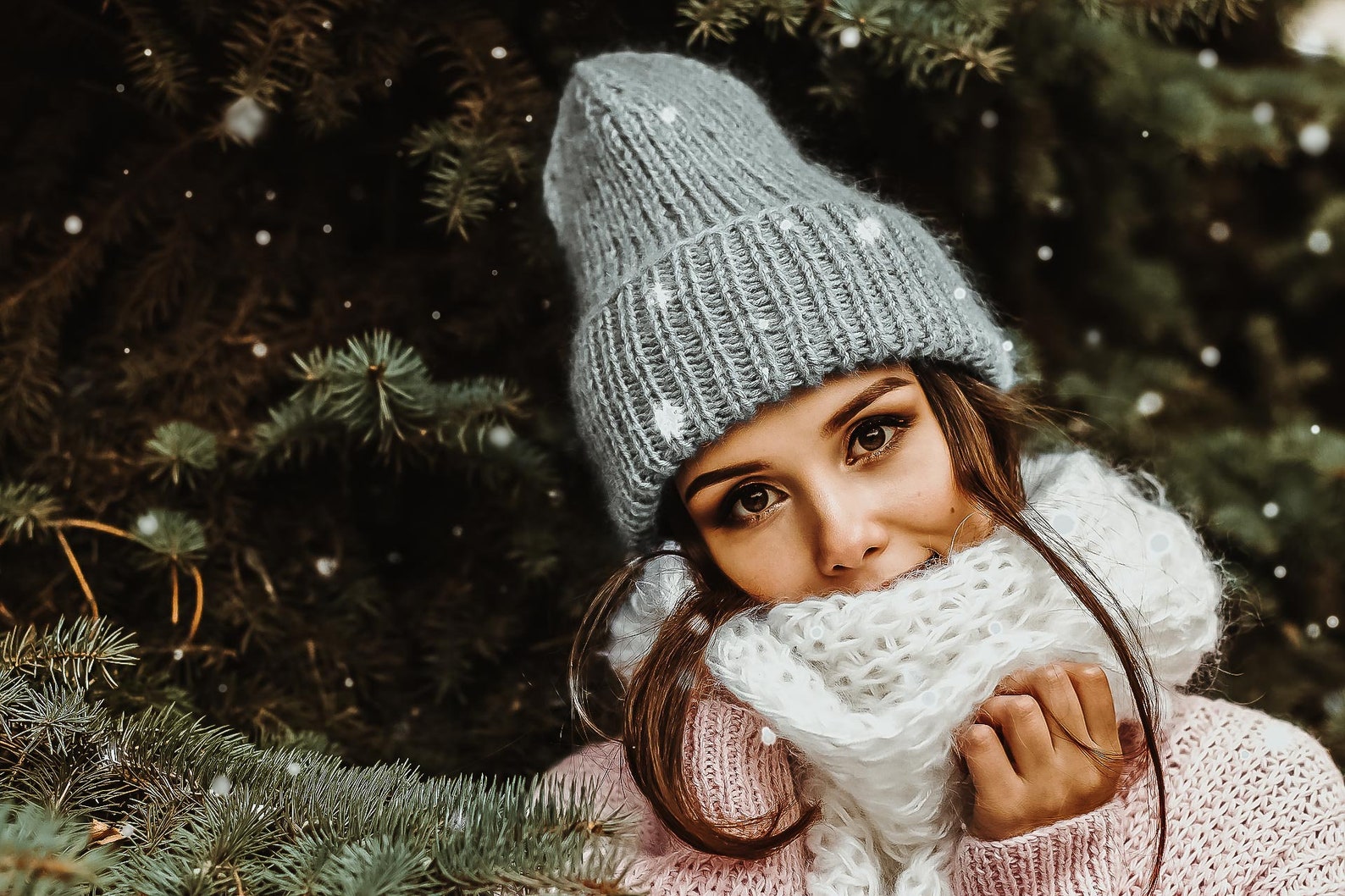 Realistic Snow Lightroom Overlays – Mobile & Desktop Presets (XMP ...