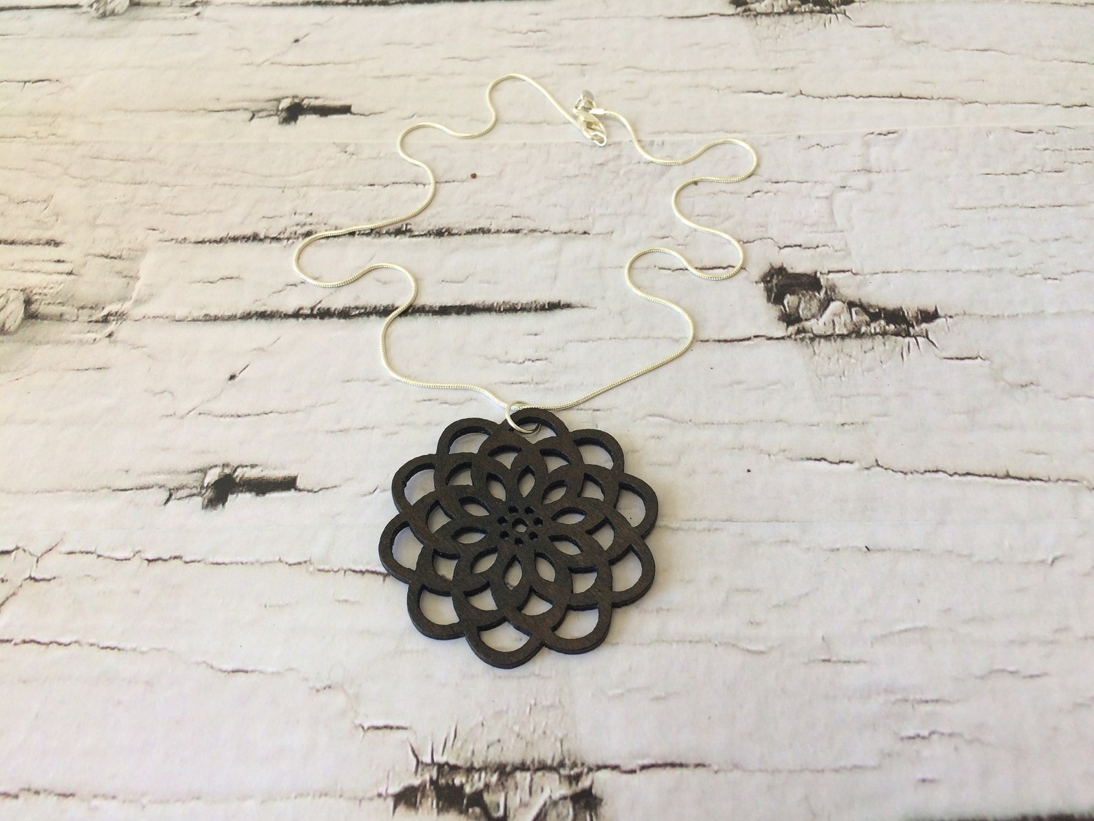 Wood Flower Necklace Wooden Pendant Infinity Flower Wood - Etsy.de