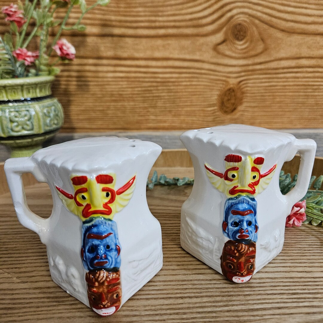 Vintage Ceramic Pitcher Totem Pole Salt and Pepper Shakers EC IAAC ...