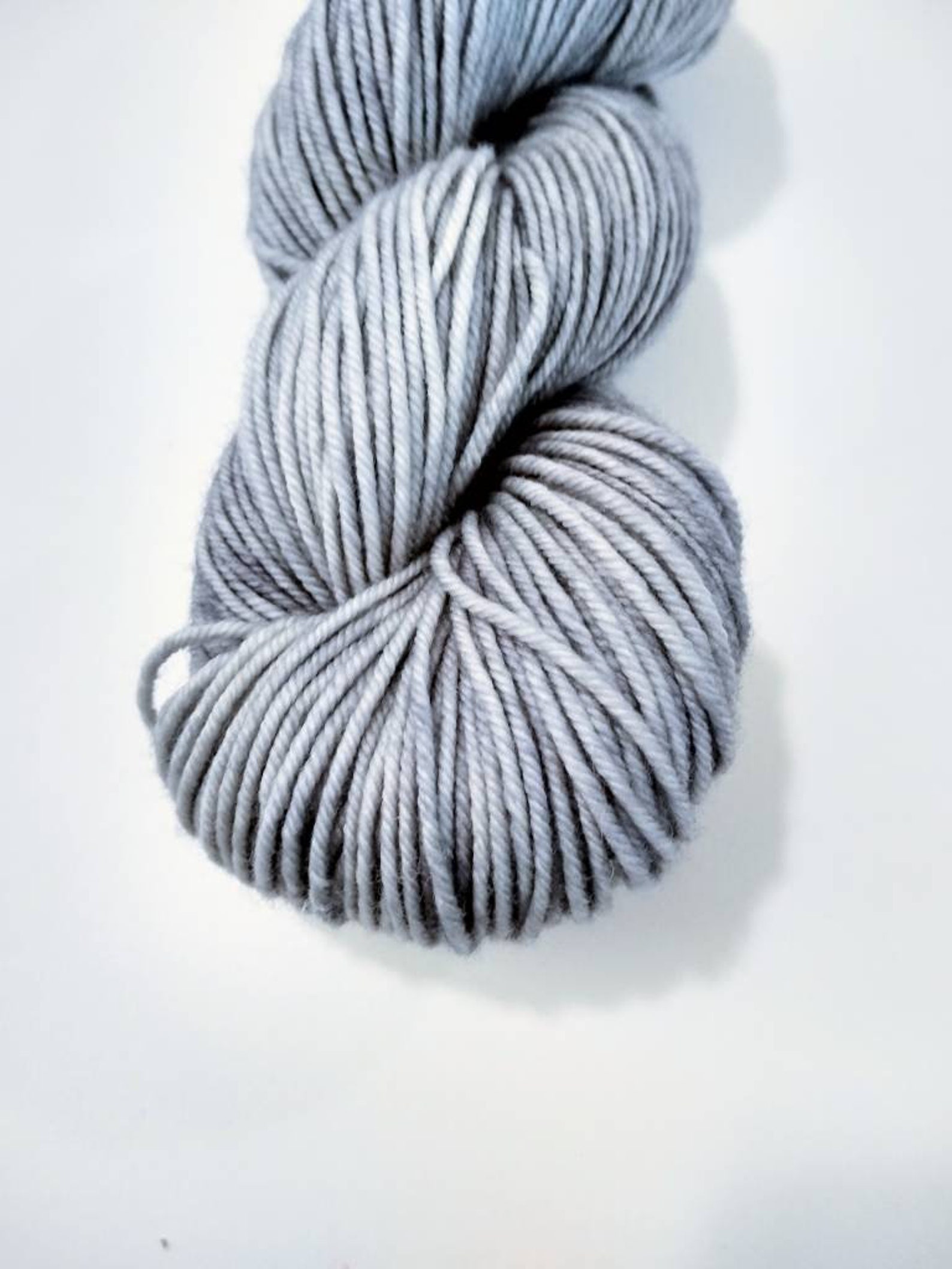 Hand Dyed Yarn ~ PLATINUM 100g Superwash Merino DK Weight 4 Ply Yarn - Etsy