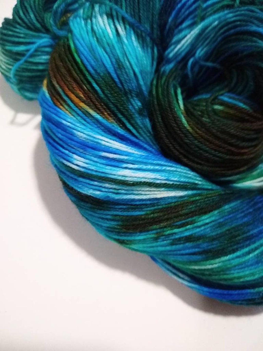 Hand Dyed Yarn TIDE POOLS 100g Superwash 75/25 Bfl/nylon - Etsy