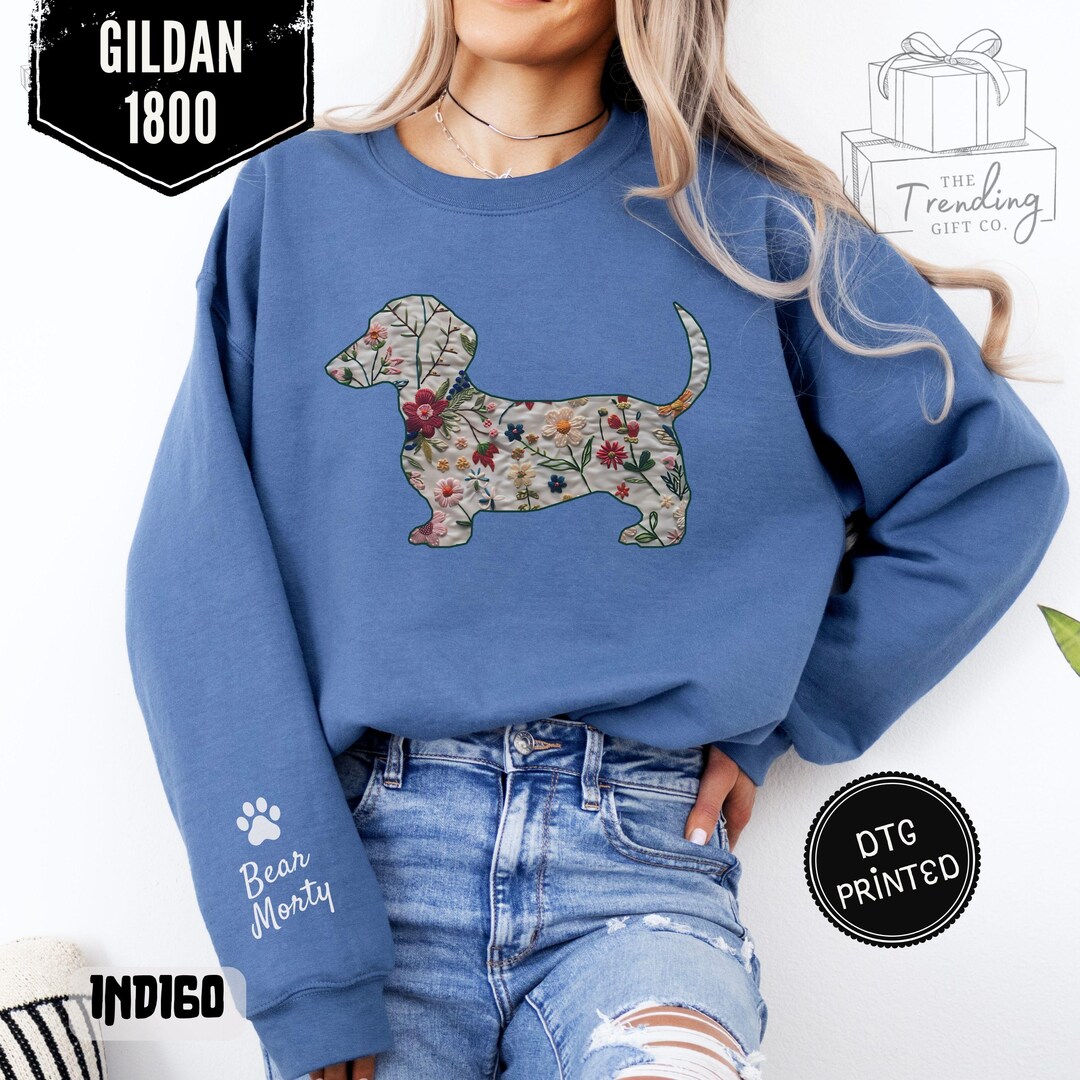 Personalized Dachshund Sweatshirt, Custom Doxie Crewneck With Dog Names ...