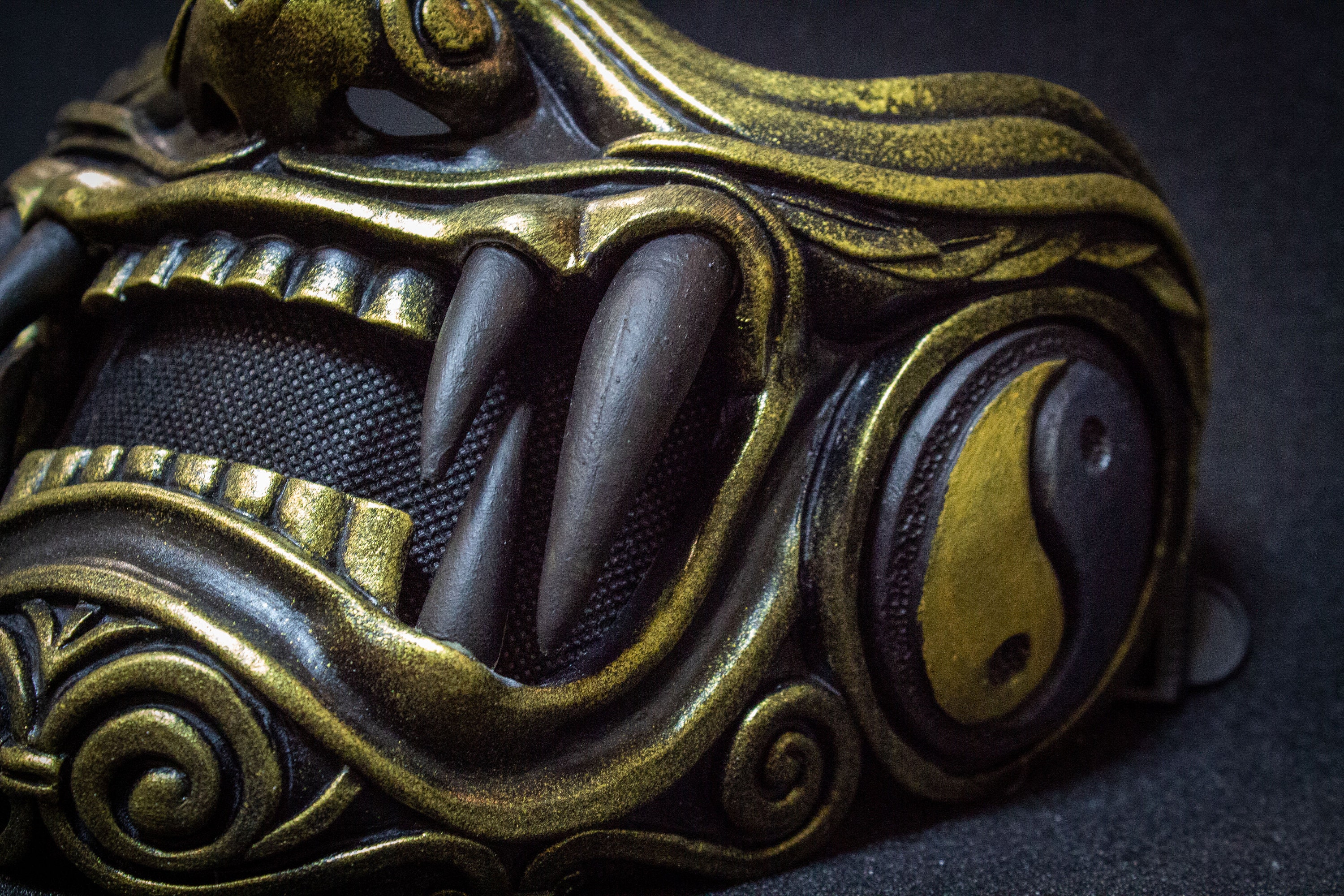 Halb gesicht Samurai Maske Oni Mempo Rüstung Japanisch Gold | Etsy