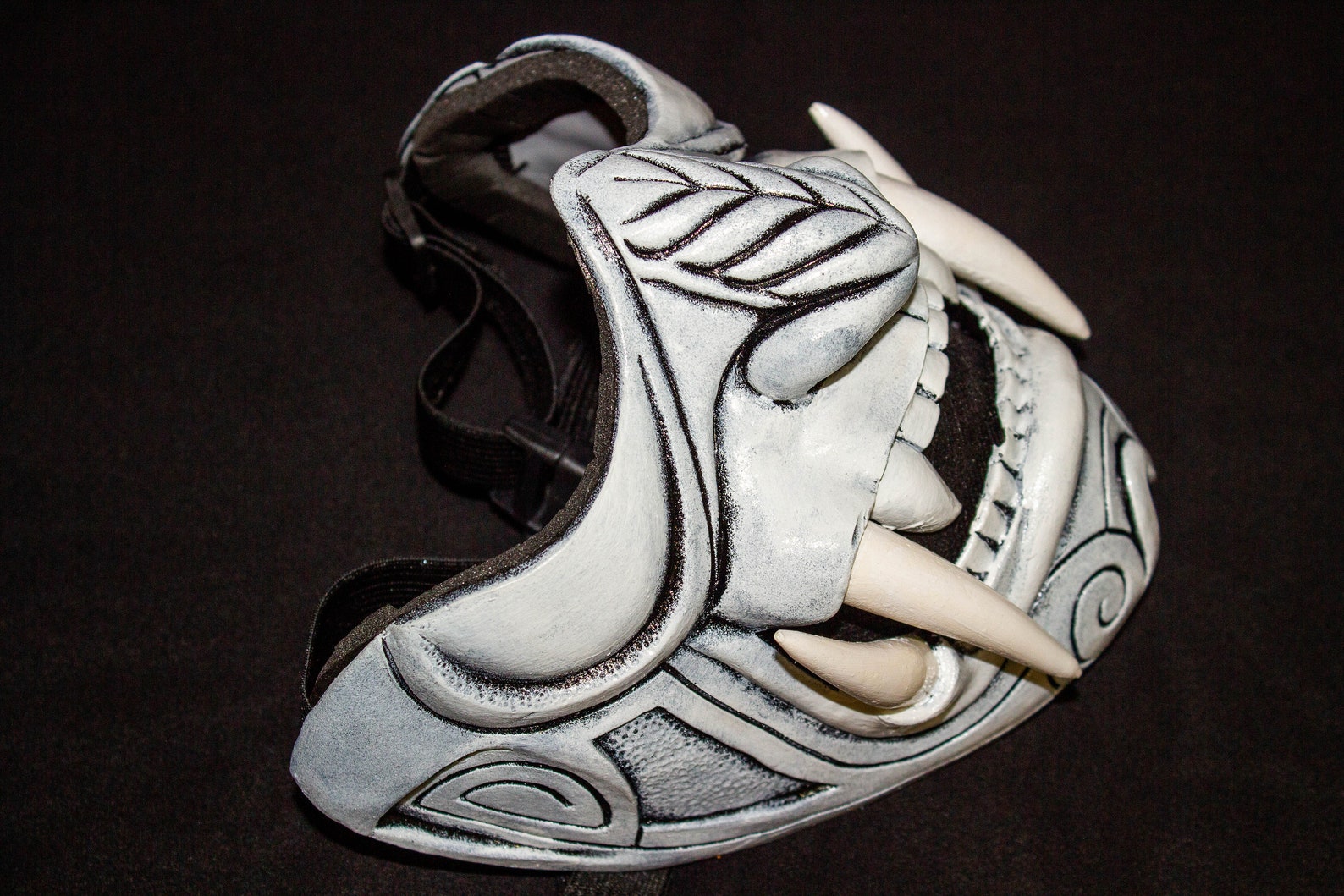 Half Face White Demon Assassin Ronin Samurai Mask, Cool Baddass Demon ...