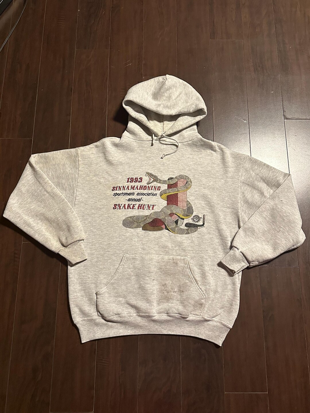 Vintage 1990s Snake Hunt Graphic Animal Nature Hoodie Sweatshirt ...