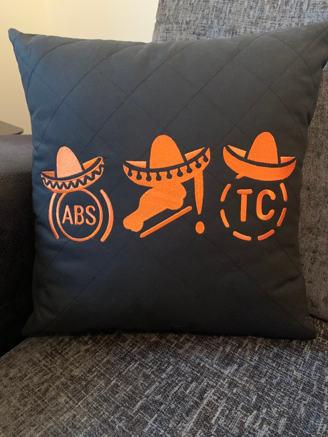 Land Rover Cushion, Discovery 2 Funny 3 Amigos Cushion, Perfect Gift ...