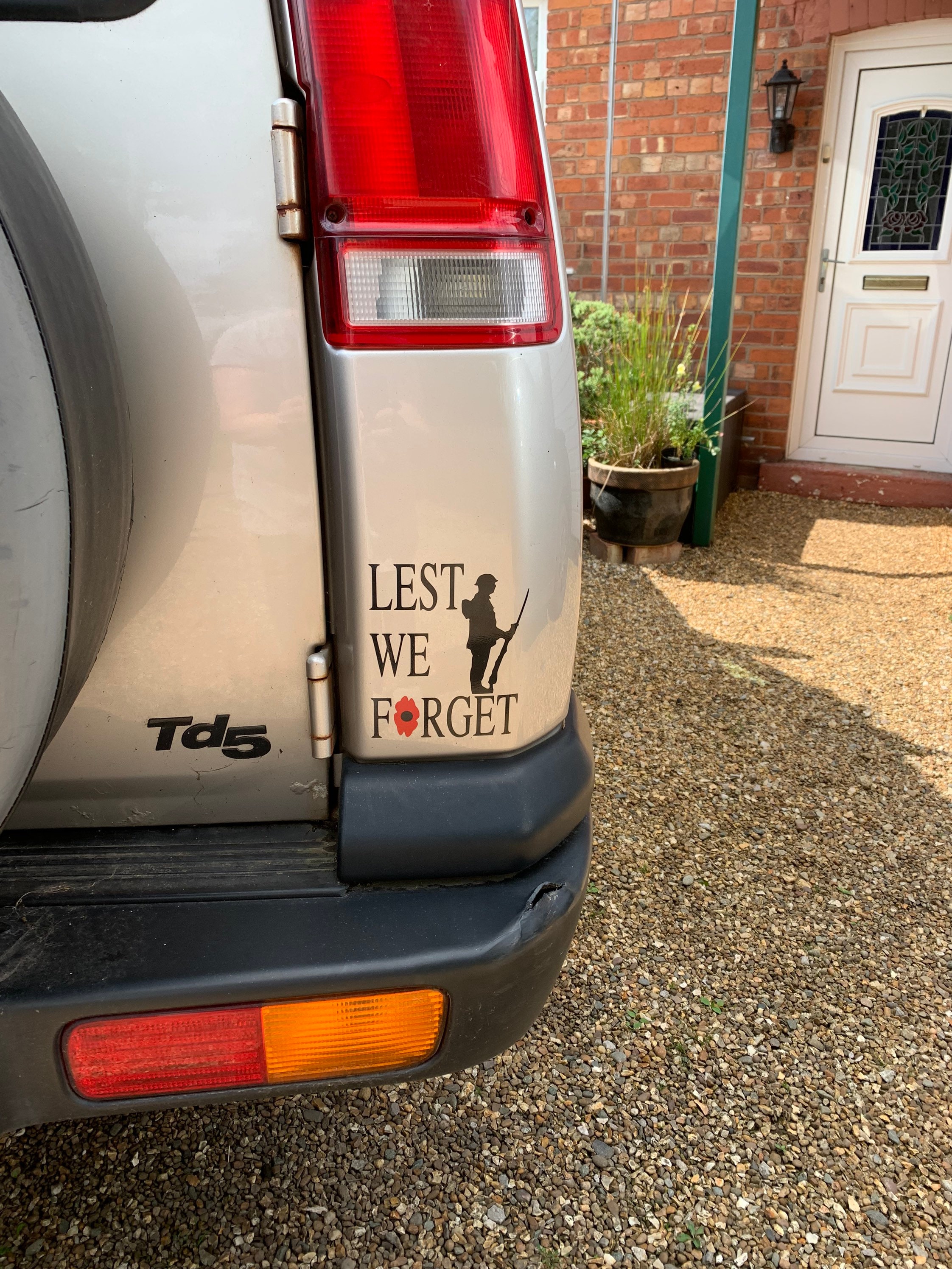 Lest We Forget Car Decal: Remembrance Poppy Vinyl Sticker - Etsy