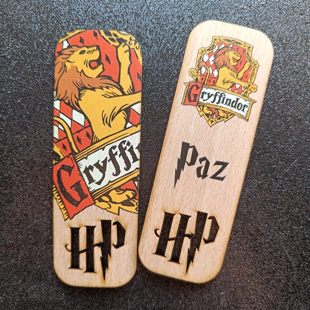 Personalized Harry Potter Wooden Bookmark | Hogwarts Crest | Engraved ...