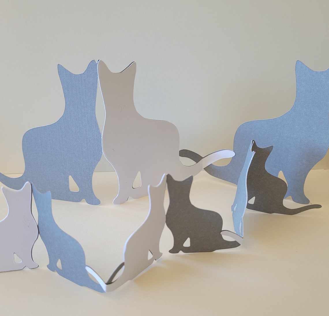 Cat Paper Chains SVG, Pet Lover Decoration Digital Cut File for Cricut ...