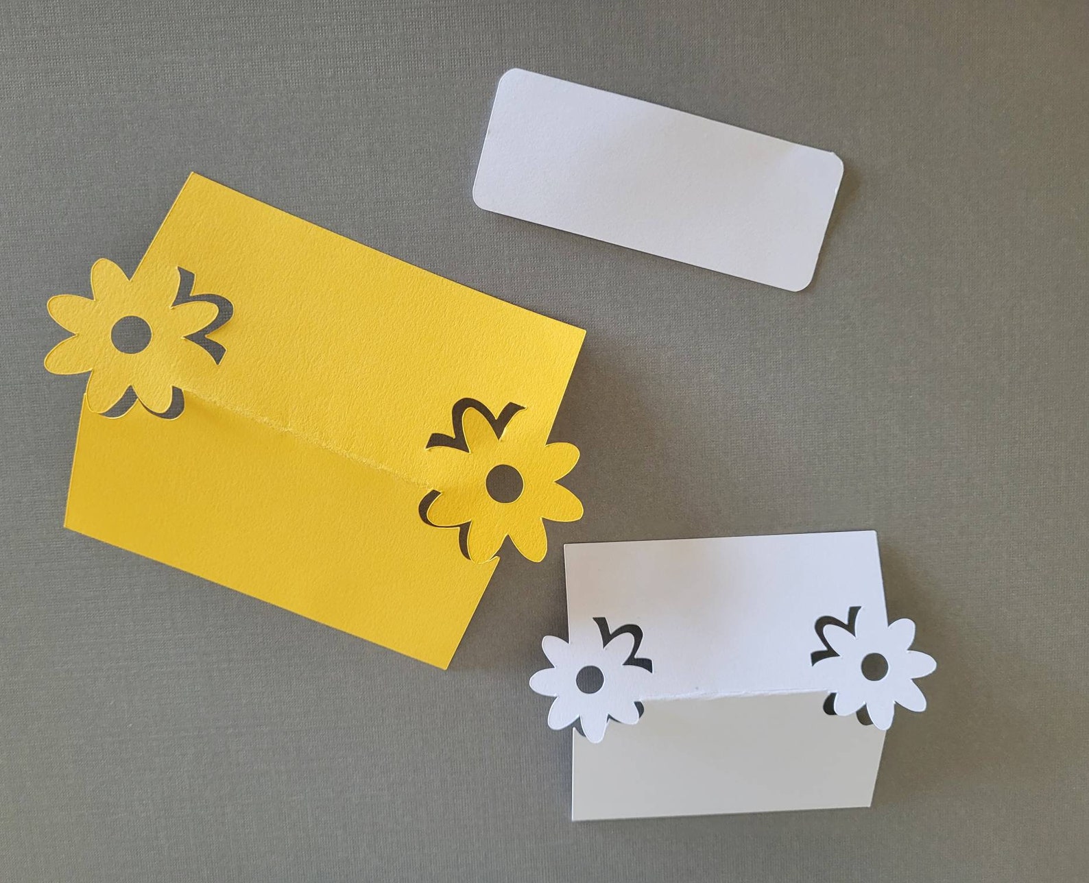 Daisy Place Card SVG Template, Digital File for Cricut - Etsy