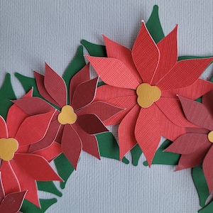 3D Paper Poinsettia Wreath SVG, Layered Digital File - Etsy
