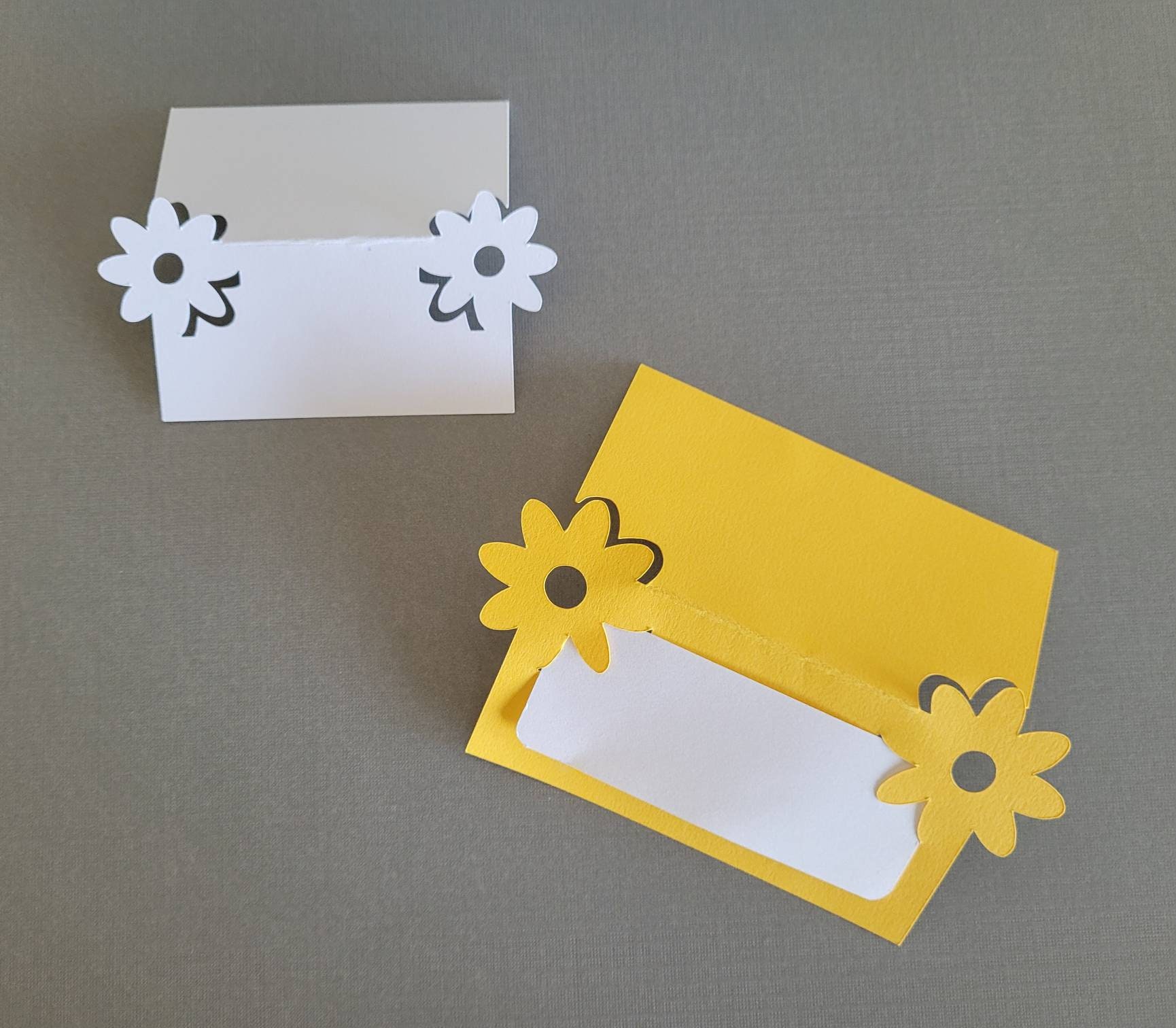 Daisy Place Card SVG Template, Digital File for Cricut - Etsy