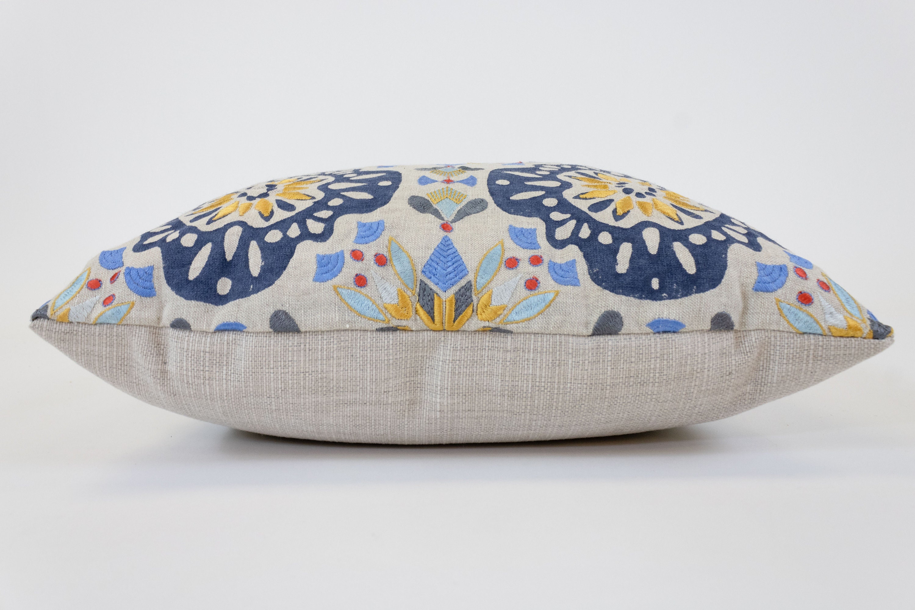 Pollack lola Atlantis Medallion Accent Pillow - Etsy