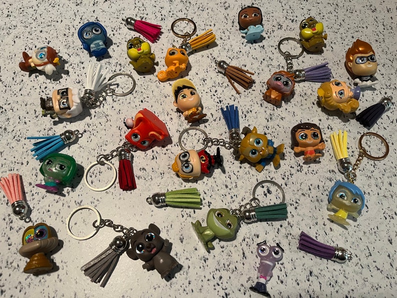 ADORABLE CHARACTER KEYCHAINS Disney Doorables Keychain - Etsy