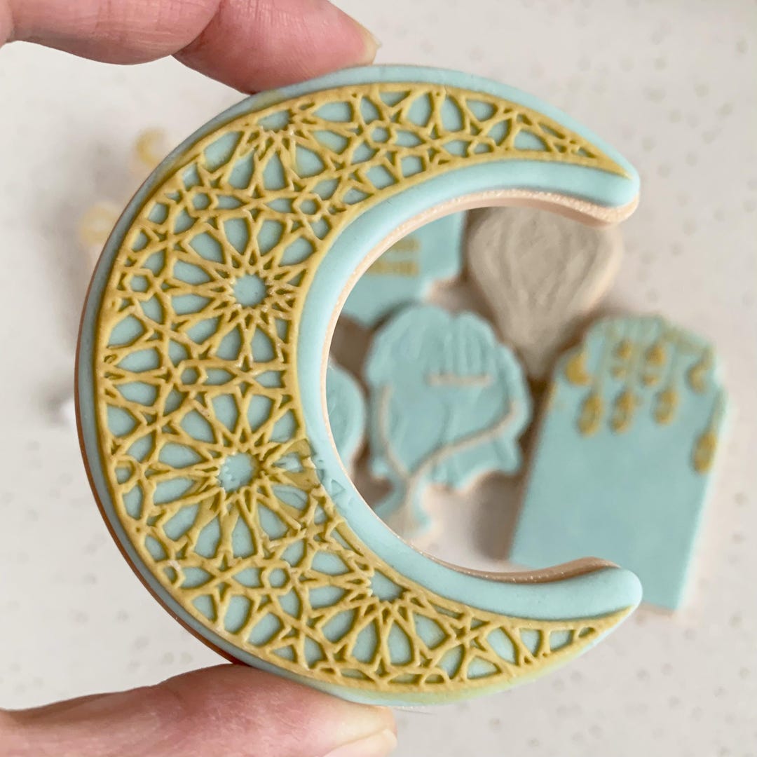 Decorative Crescent Moon Fondant Embosser and Cutter : Cookie, Cake ...