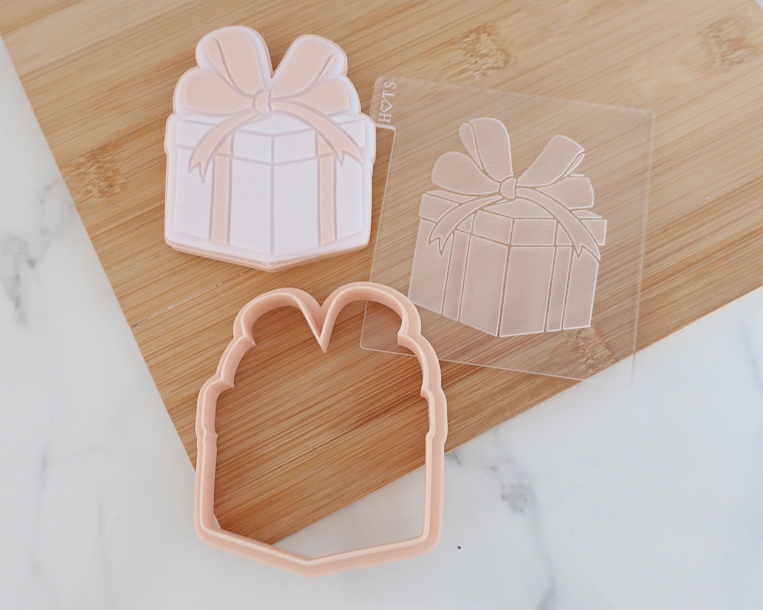 Present Cookie Cutter and Fondant Embosser: Birthday Christmas Cookies ...