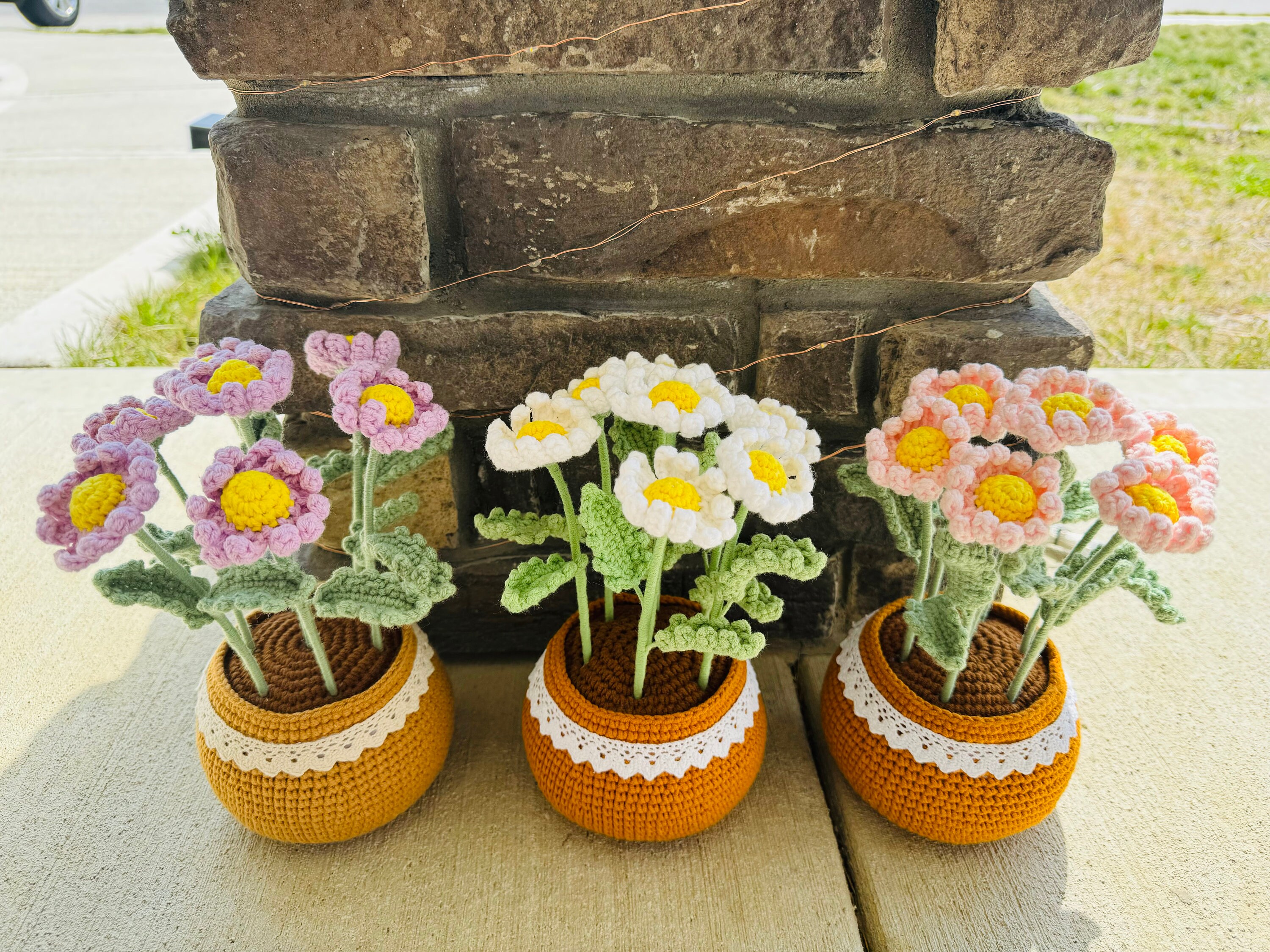 Crochet Daisy Flower Pot, Handmade Amigurumi Decor - Etsy