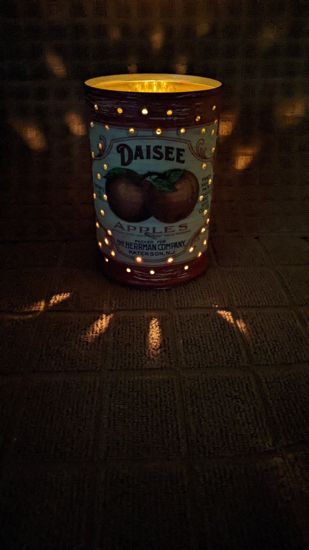 Tin Can Lanterns/vintage Apple - Etsy