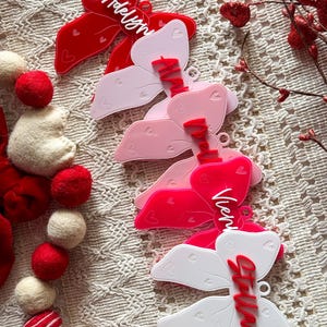 Valentines Day Bow Tag | Kids Gift Tag | Acrylic Name Tag | Valentines ...