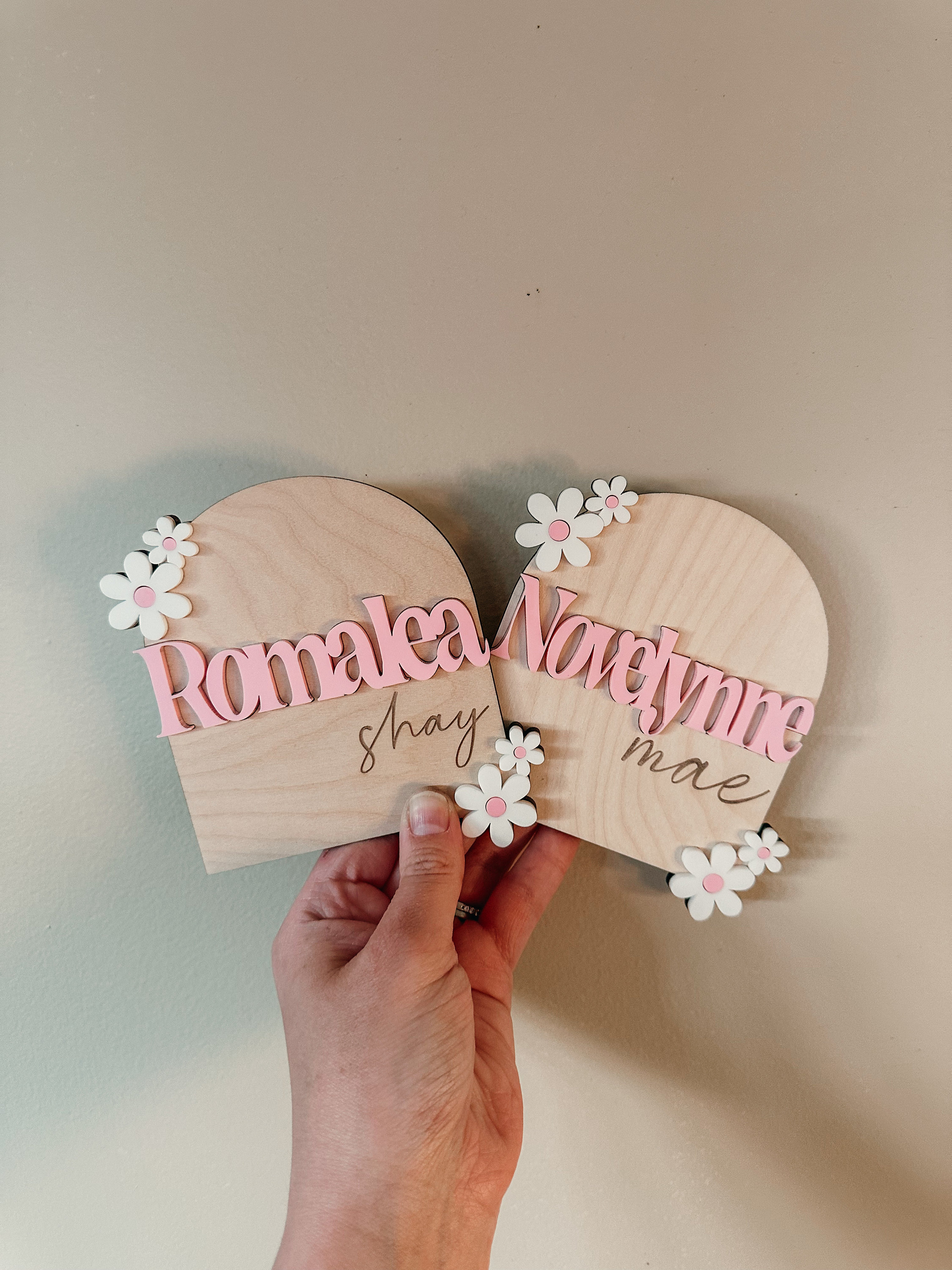 Pink Daisy Name Announcement Sign | Hospital Name Sign | Baby Name Sign ...