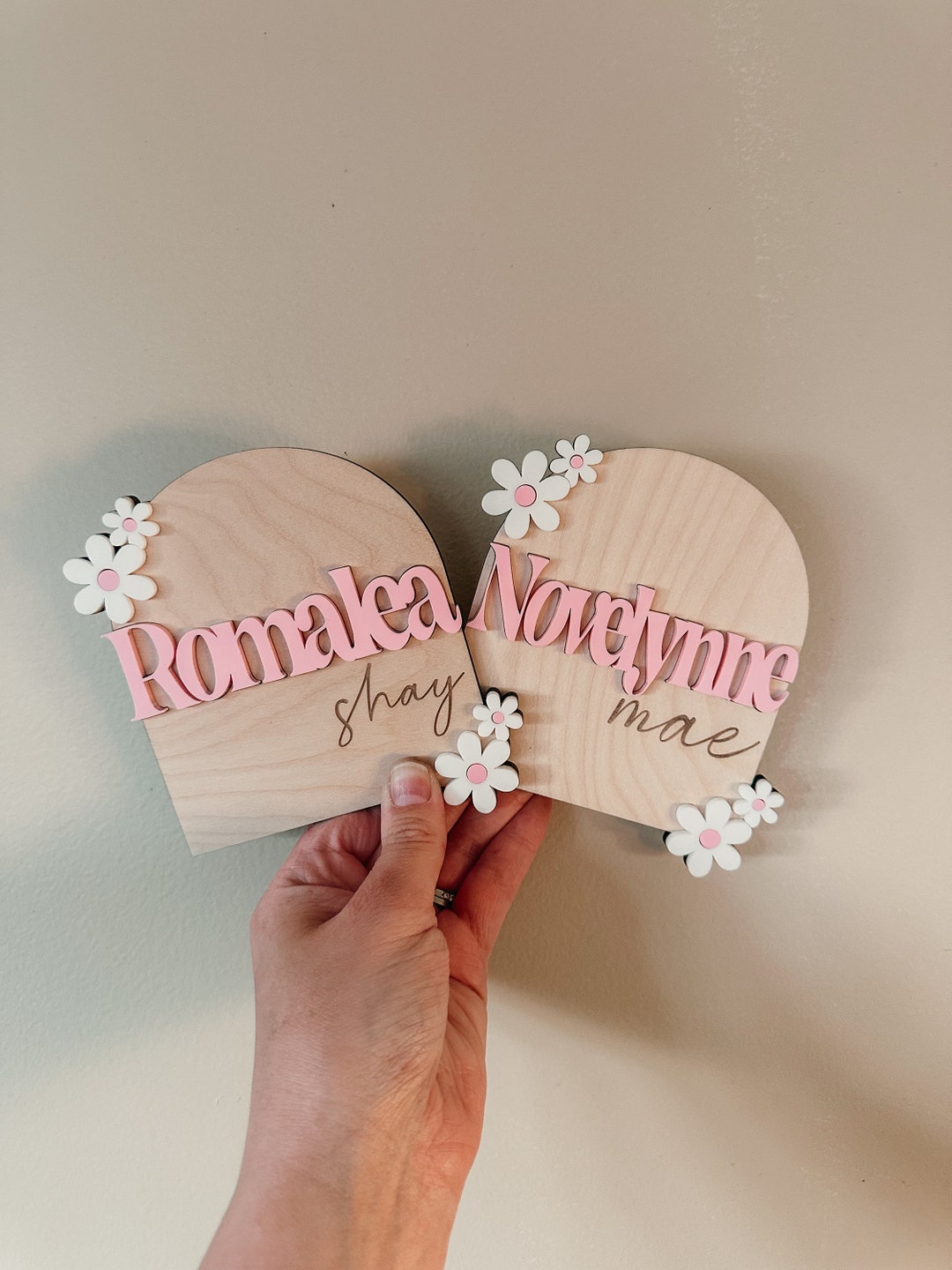 Pink Daisy Name Announcement Sign | Hospital Name Sign | Baby Name Sign ...