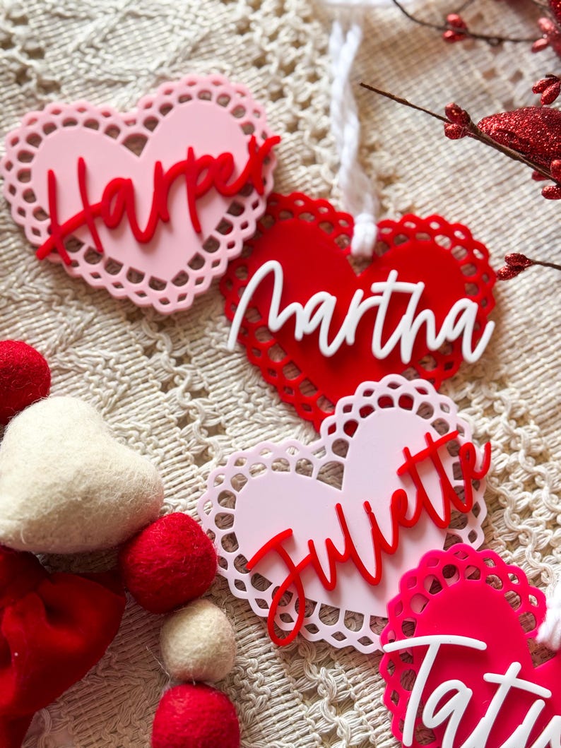 Valentines Day Scallop Heart Tag | Kids Gift Tag | Acrylic Name Tag ...