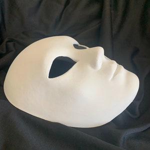 Discover the Ethereal White Venetian Mask, a Blank Canvas of Elegance ...