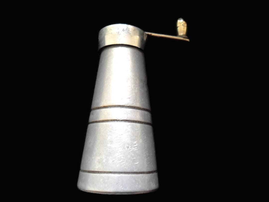 Vintage Metal Peper Grinder, Kitchen Decor, 70's, Family Gift, Kitchen ...
