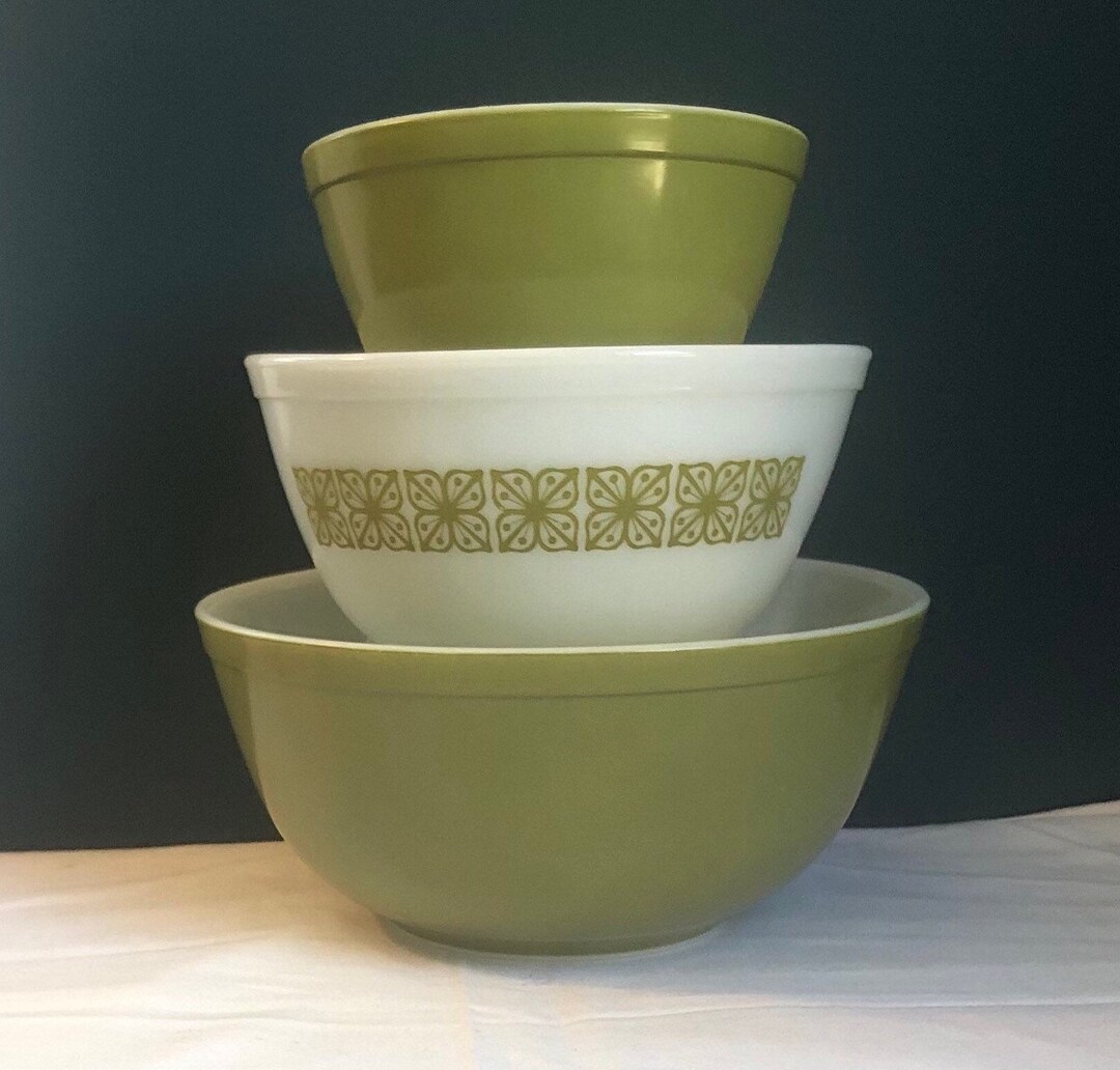 Autumn Floral Verde 3 Pyrex Mixing Bowls I Vintage Green Square Flowers ...