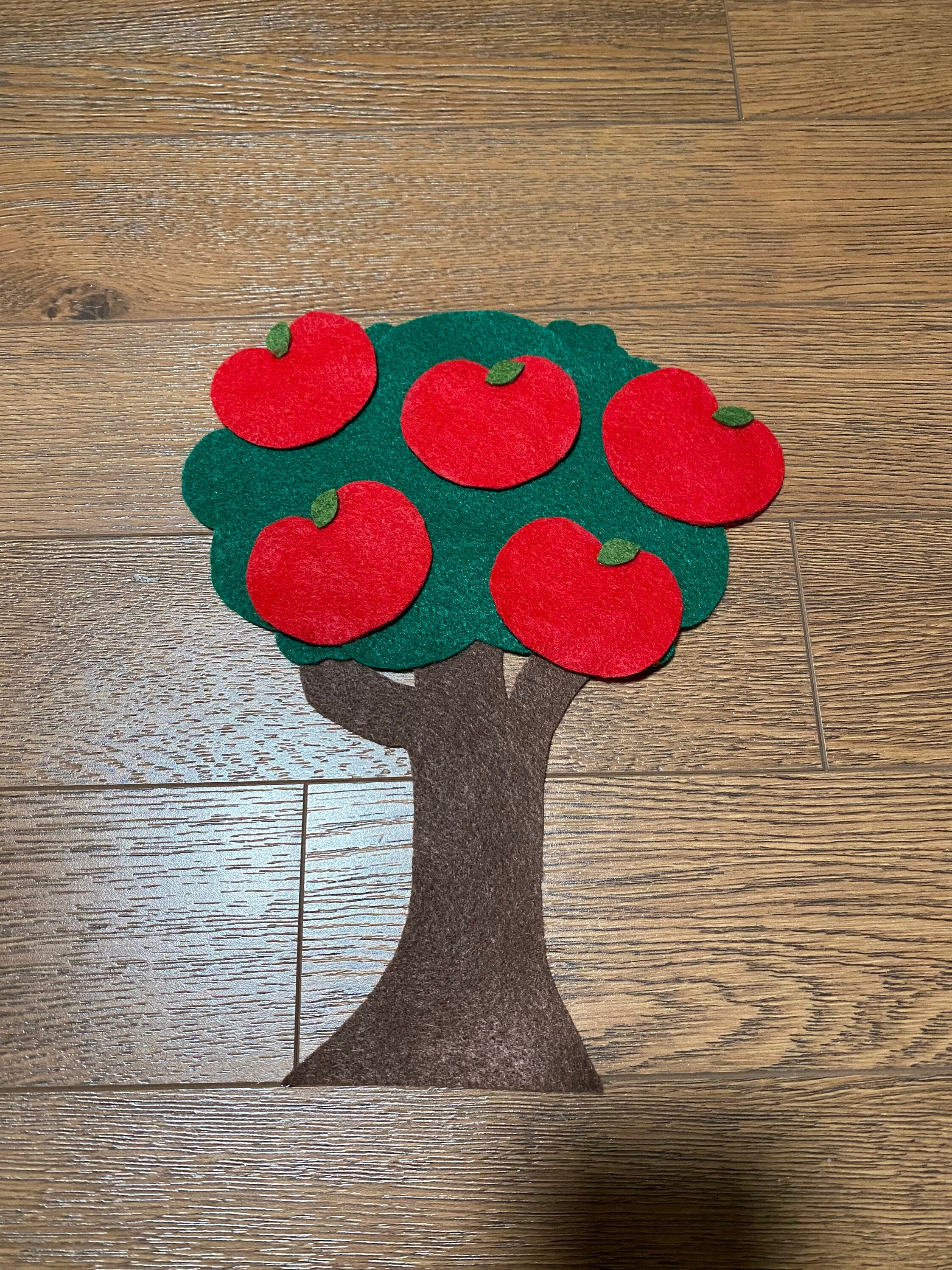 Way up high in the apple tree felt song set felt story | Etsy